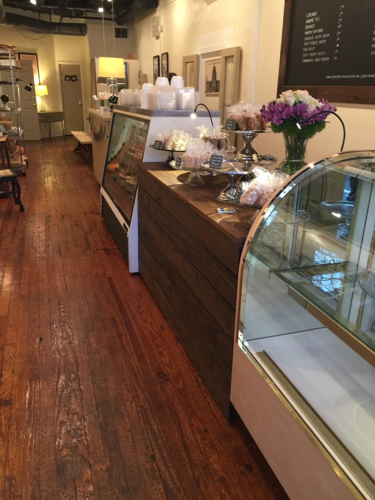 The Atlanta Cupcake Factory, Cuteness Overload - DA' STYLISH FOODIE