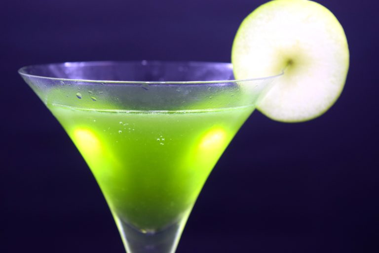 Appletini, Mocktail Version - DA' STYLISH FOODIE
