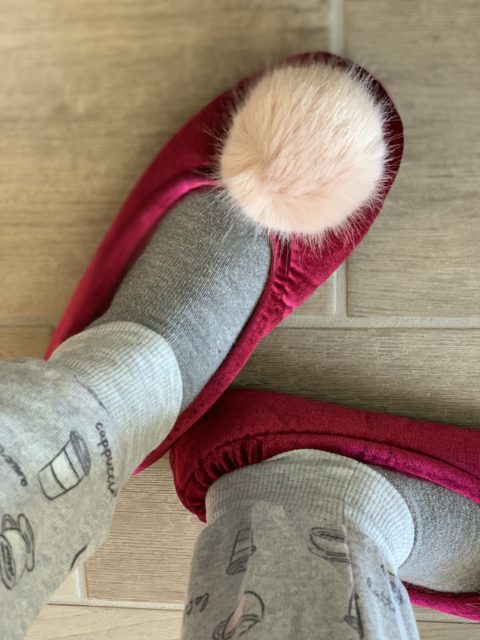 Pajamas & Slippers, Fave Friday - DA' STYLISH FOODIE