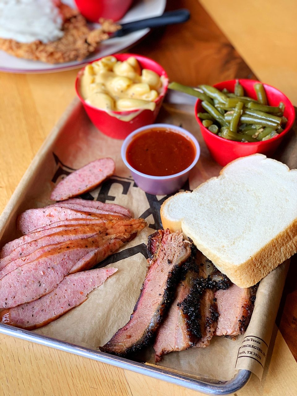 Cypress Trail Hideout, Home of Pappa Charlie's BBQ - DA' STYLISH FOODIE