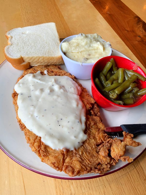 Cypress Trail Hideout, Home of Pappa Charlie's BBQ - DA' STYLISH FOODIE