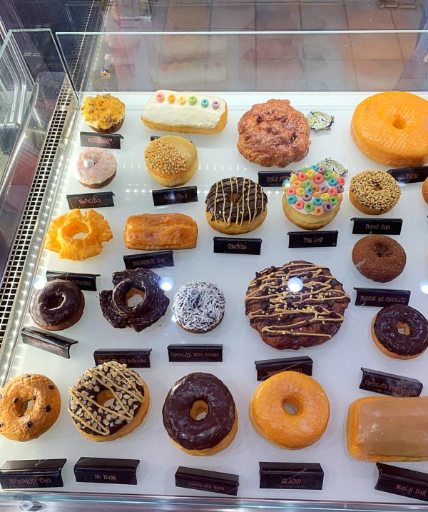 Voodoo Doughnuts Universal City Walk - DA' STYLISH FOODIE