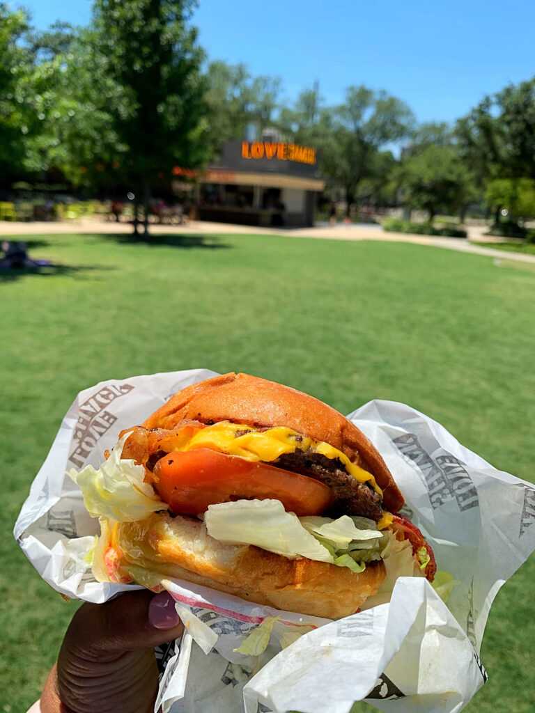 Love Shack HTX - DA' STYLISH FOODIE