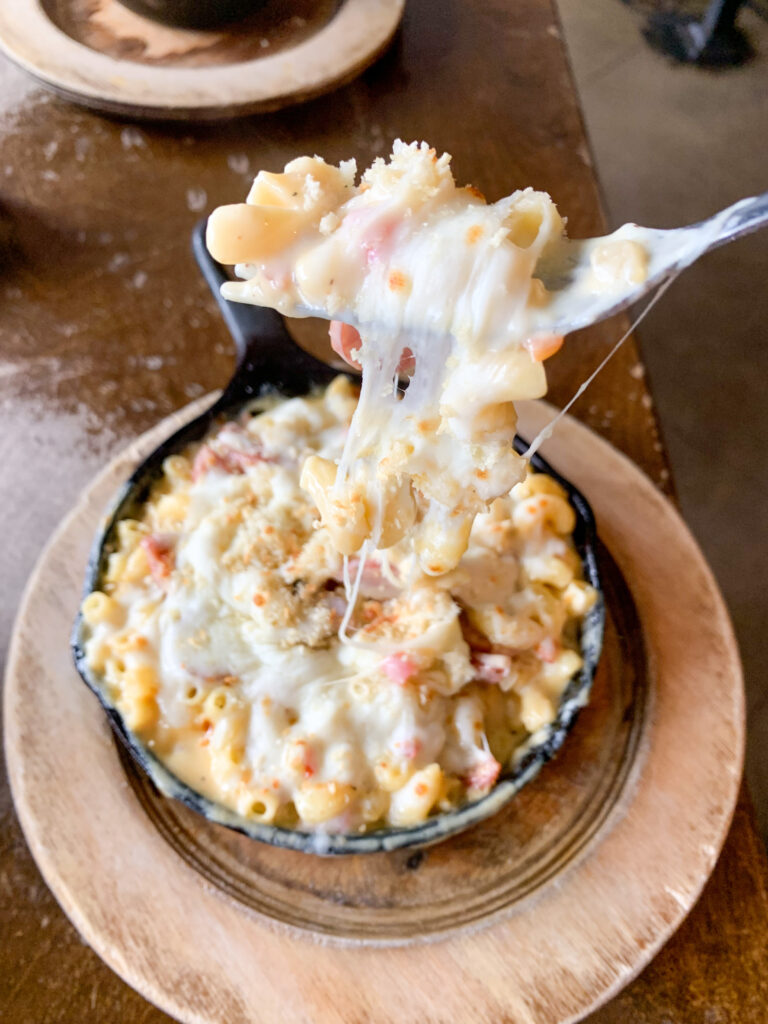 Jus' Mac Eatery - DA' STYLISH FOODIE