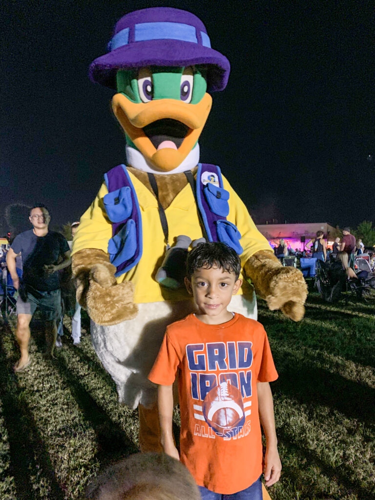 The Waffle Bus - DA' STYLISH FOODIE