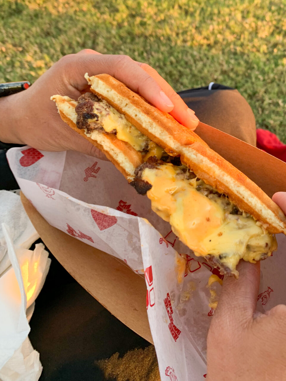 The Waffle Bus - DA' STYLISH FOODIE