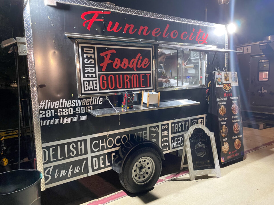 The Waffle Bus - DA' STYLISH FOODIE