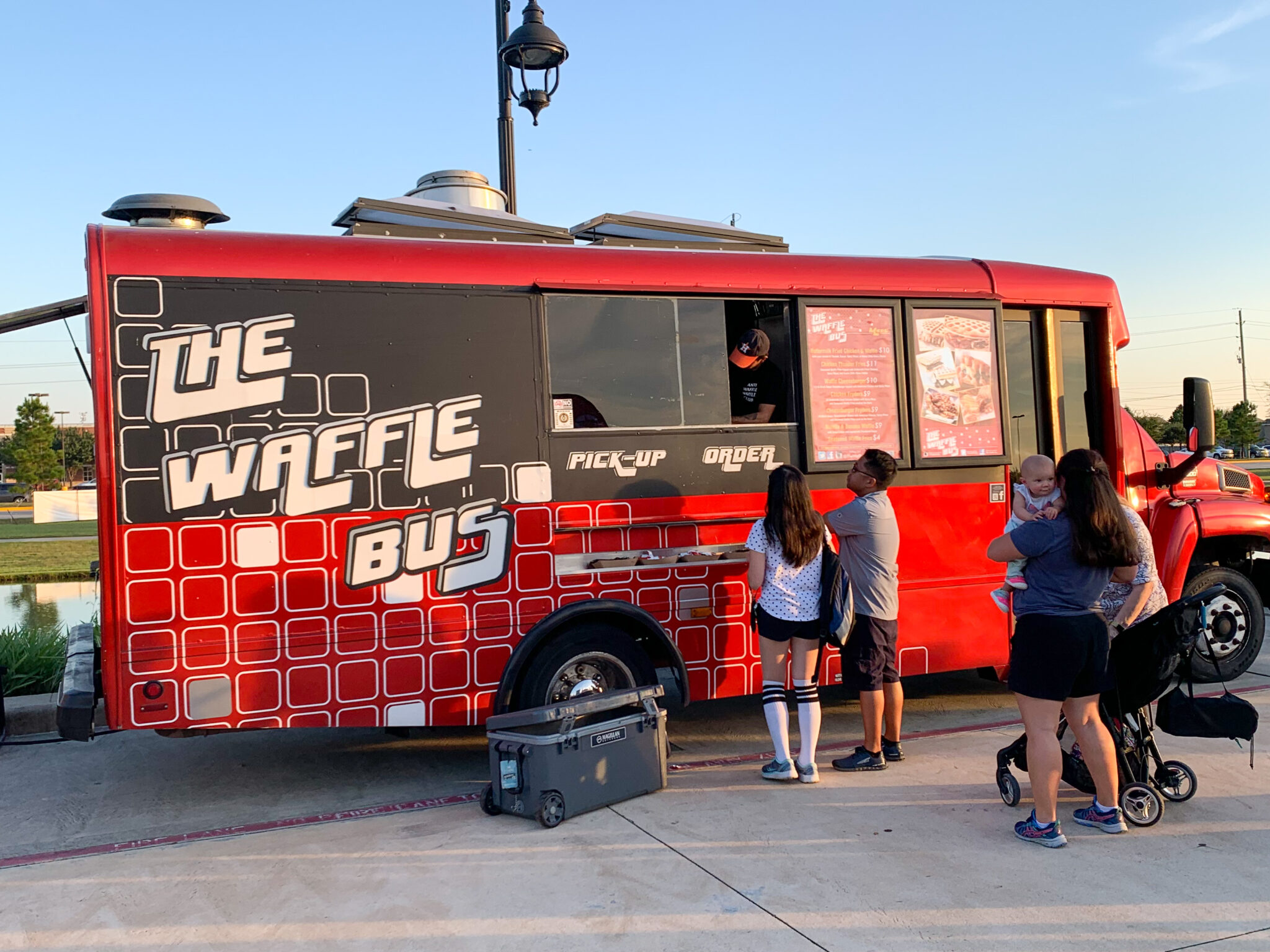 The Waffle Bus - DA' STYLISH FOODIE