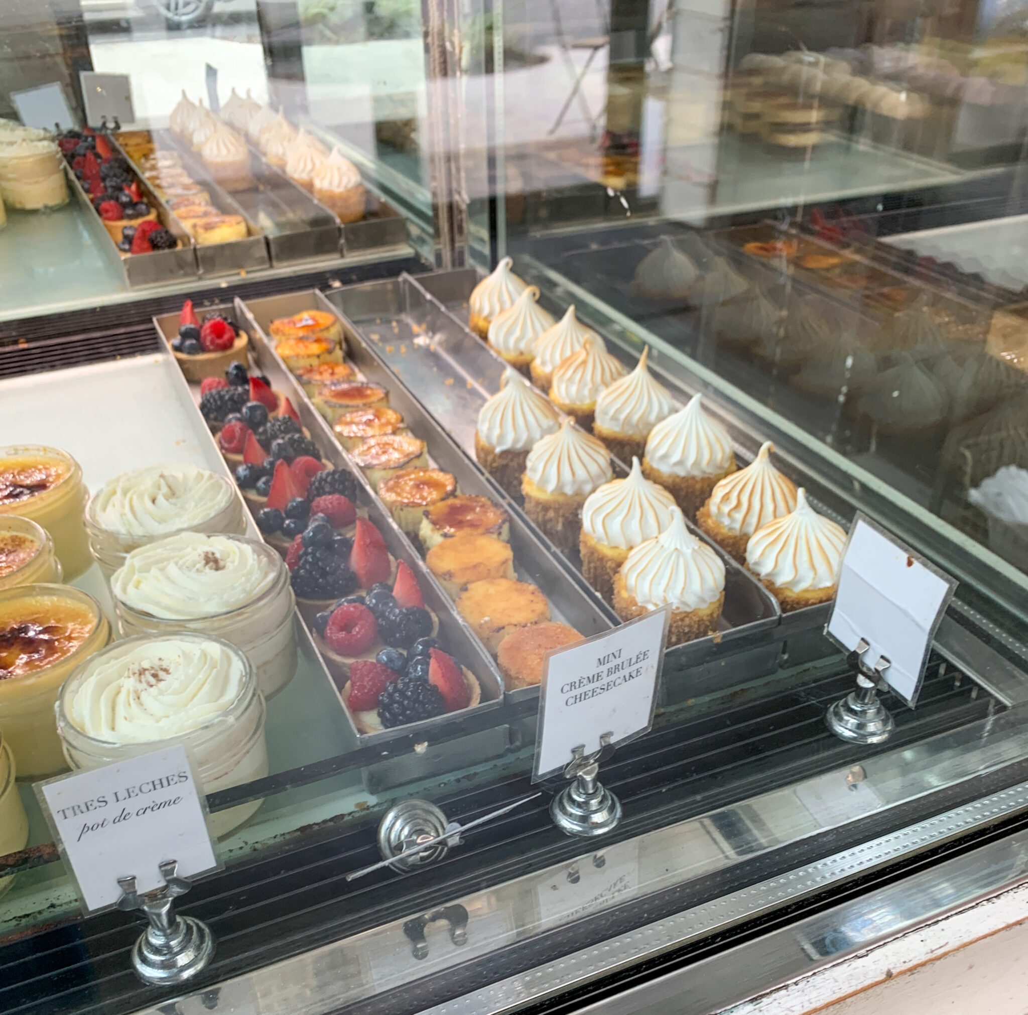 SWEET Dessert Shop - DA' STYLISH FOODIE