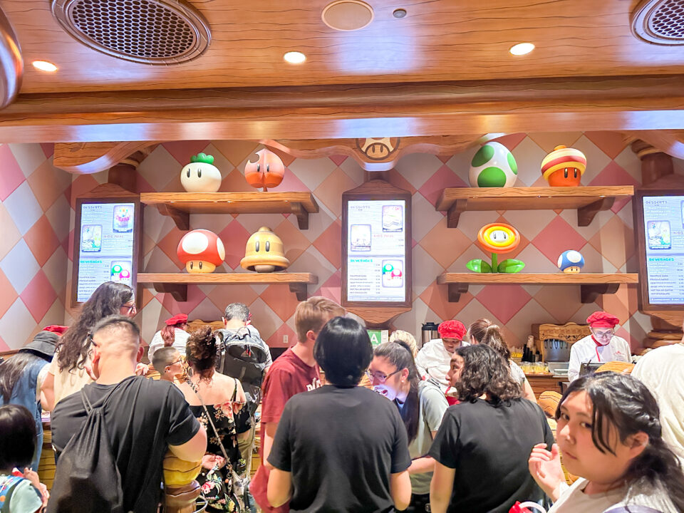 Toadstool Cafe at Super Nintendo World - DA' STYLISH FOODIE